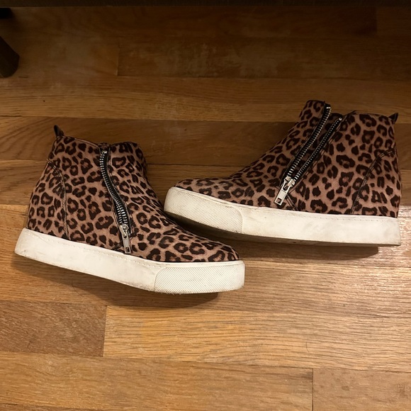 Soda | Shoes | Leopard Wedge Zip Size 8 | Poshmark